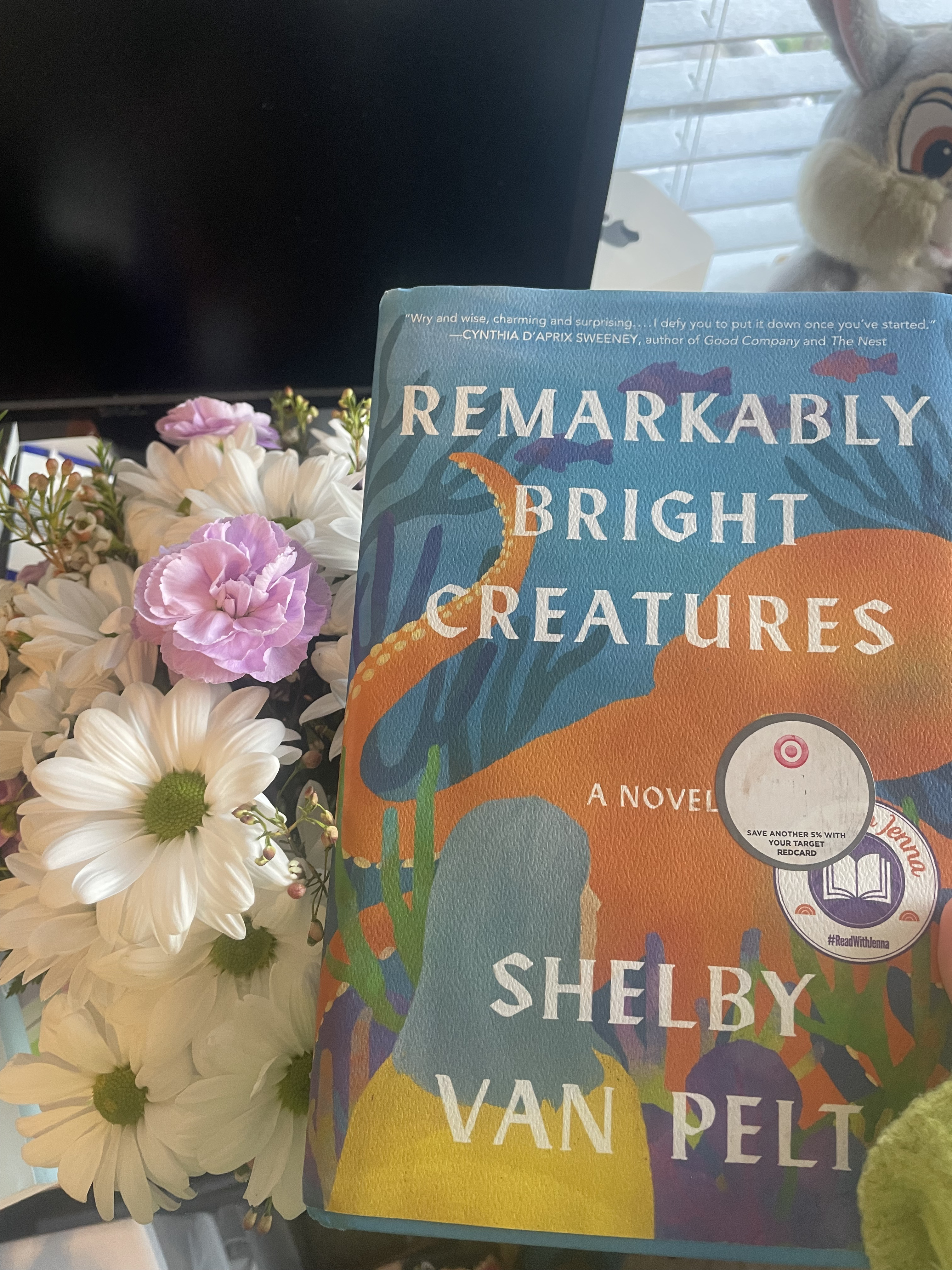‘Remarkably Bright Creatures’ Review – Izzy Reads